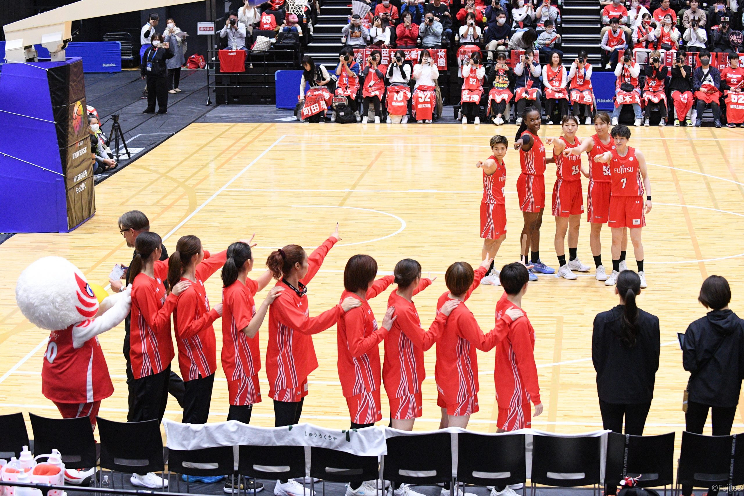 ライバルとのゲームだからこそ - レッドウェーブ - Fujitsu Sports : 富士通