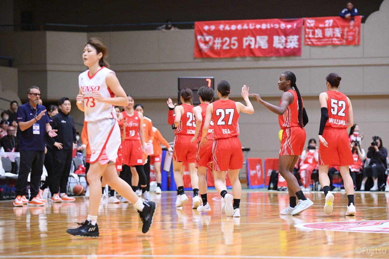 スタメンであれ、ベンチスタートであれ - レッドウェーブ - Fujitsu Sports : 富士通