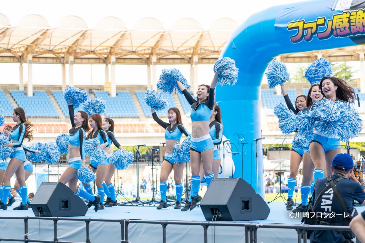 富士通チアリーダー部 フロンティアレッツ - Fujitsu Sports - 富士通スポーツの活動 : 富士通