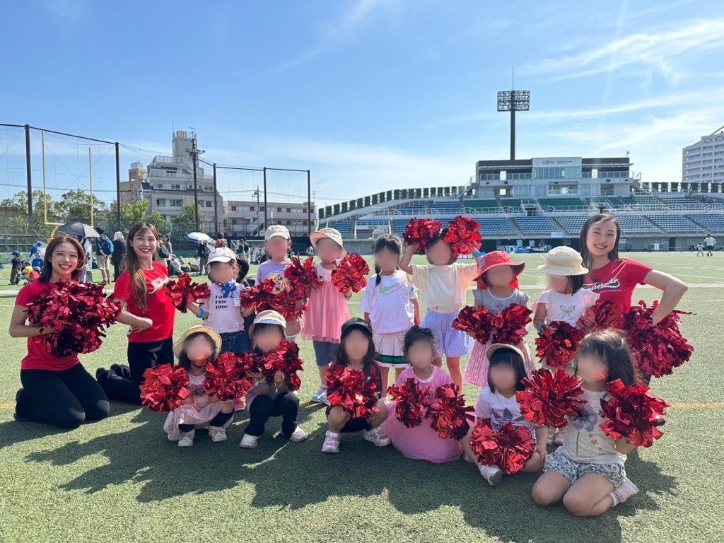 富士通チアリーダー部 フロンティアレッツ - Fujitsu Sports - 富士通スポーツの活動 : 富士通